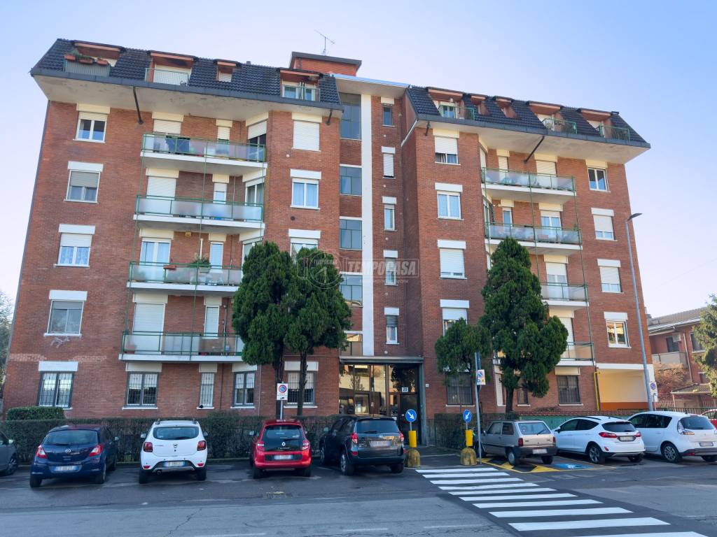 Vendita Appartamento Bollate. Trilocale in via Silvio Pellico 28. Buono ...