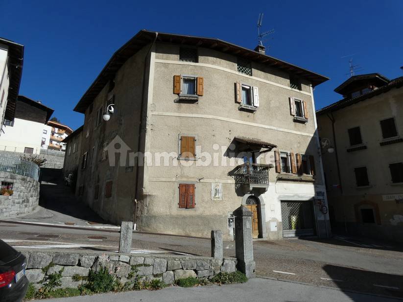 Quadrilocale piazza dante 2, Sella Giudicarie