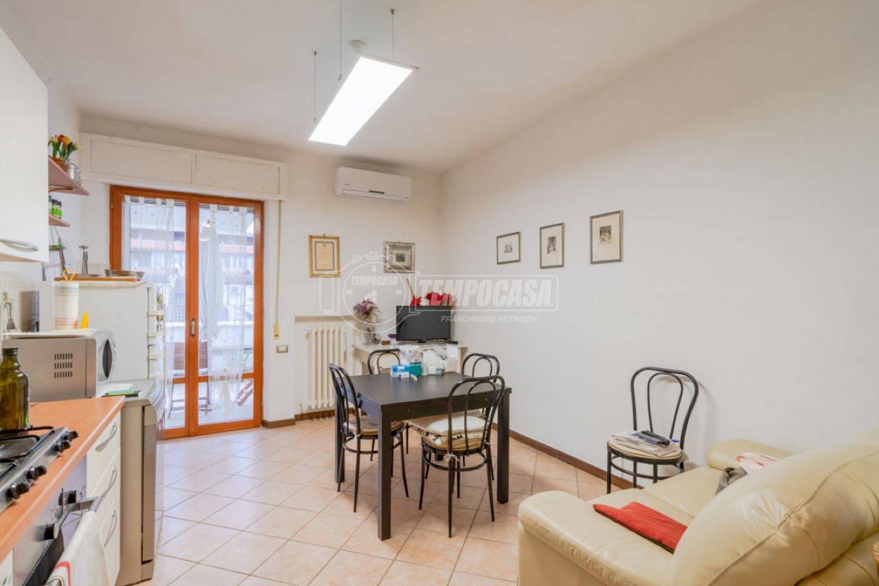 Trilocale via Filippo Turati 24, Centro, Montegranaro