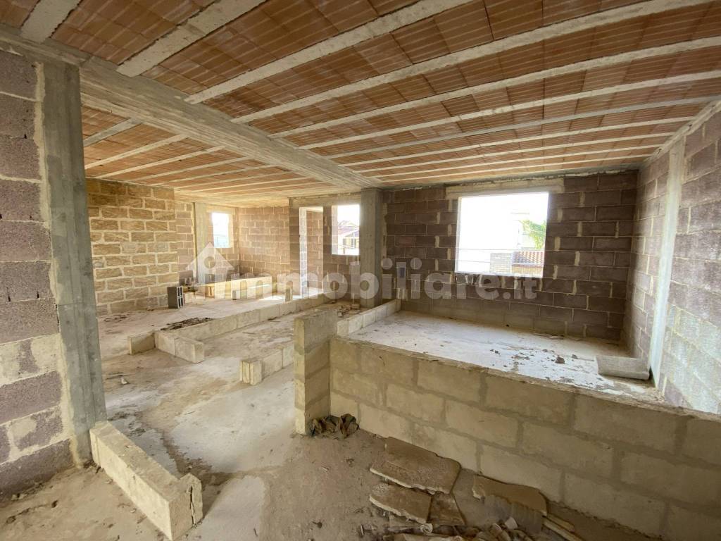 Vendita Rustico in via Europa Racale. Nuovo, posto auto, 339 m², rif ...