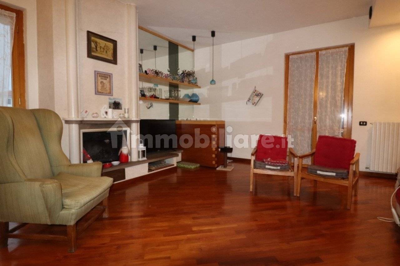 Appartamento via Vittorio Veneto, Centro, Terranuova Bracciolini