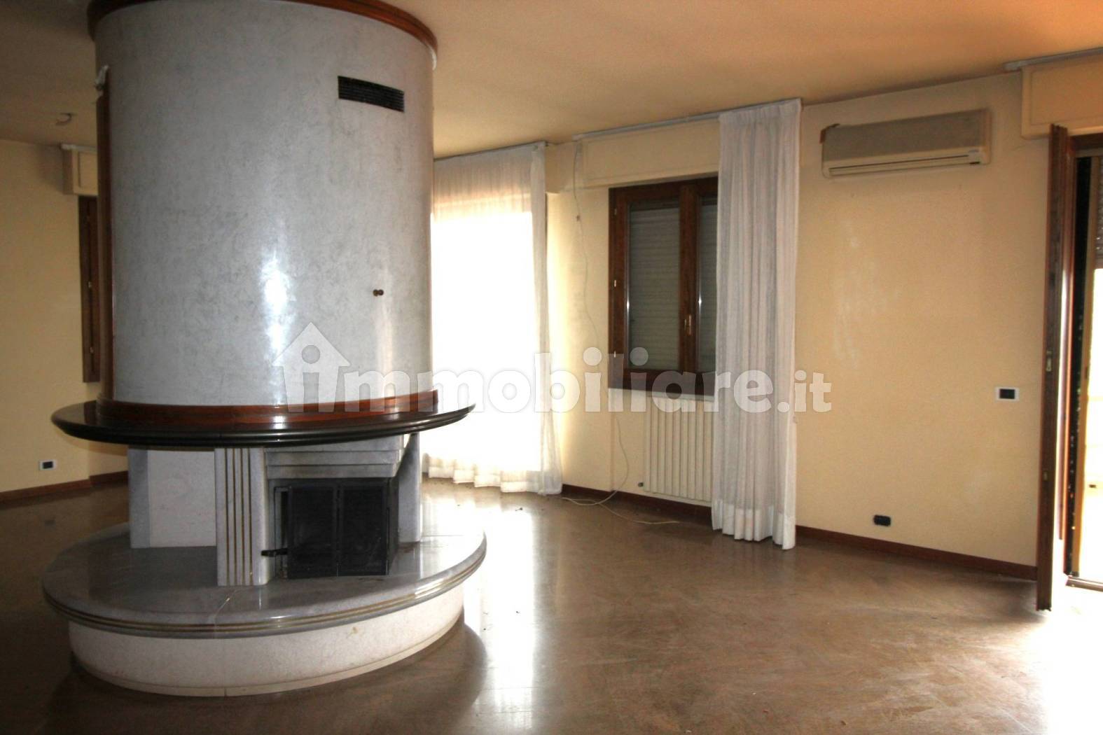 Quadrilocale via Poggilupi, Centro, Terranuova Bracciolini