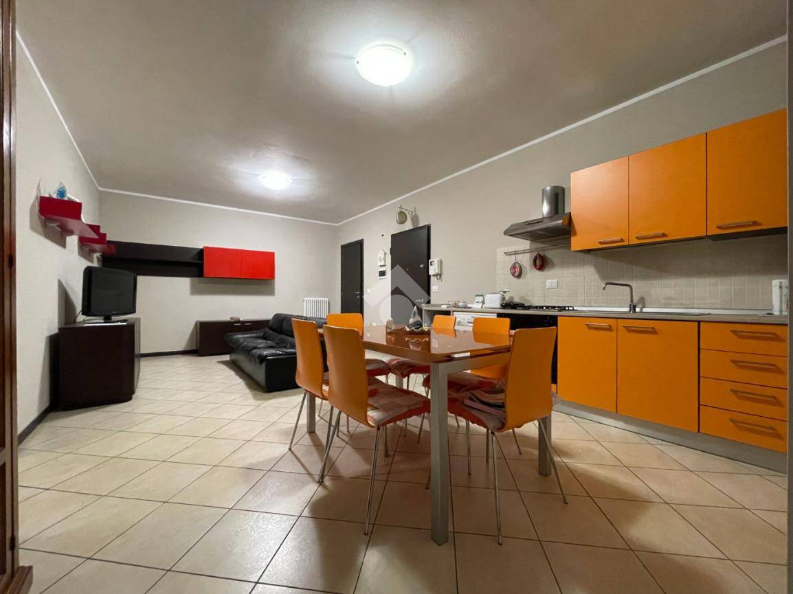 Trilocale via DEL LAVORO 24, Centro, Canneto sull'Oglio