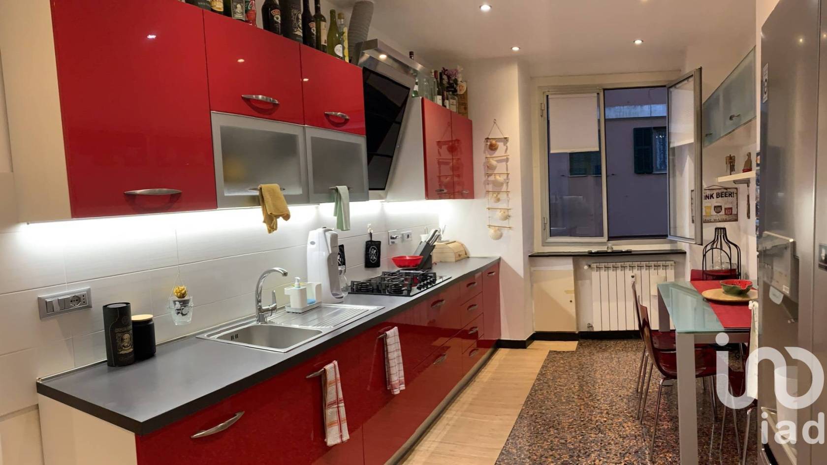 Bilocale salita di Oregina 12, Lagaccio, Genova