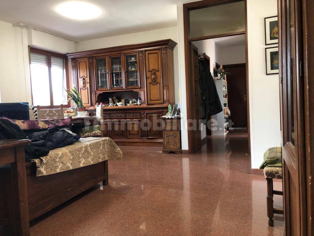 Appartamento ottimo stato, terzo piano, Centro, Macerata