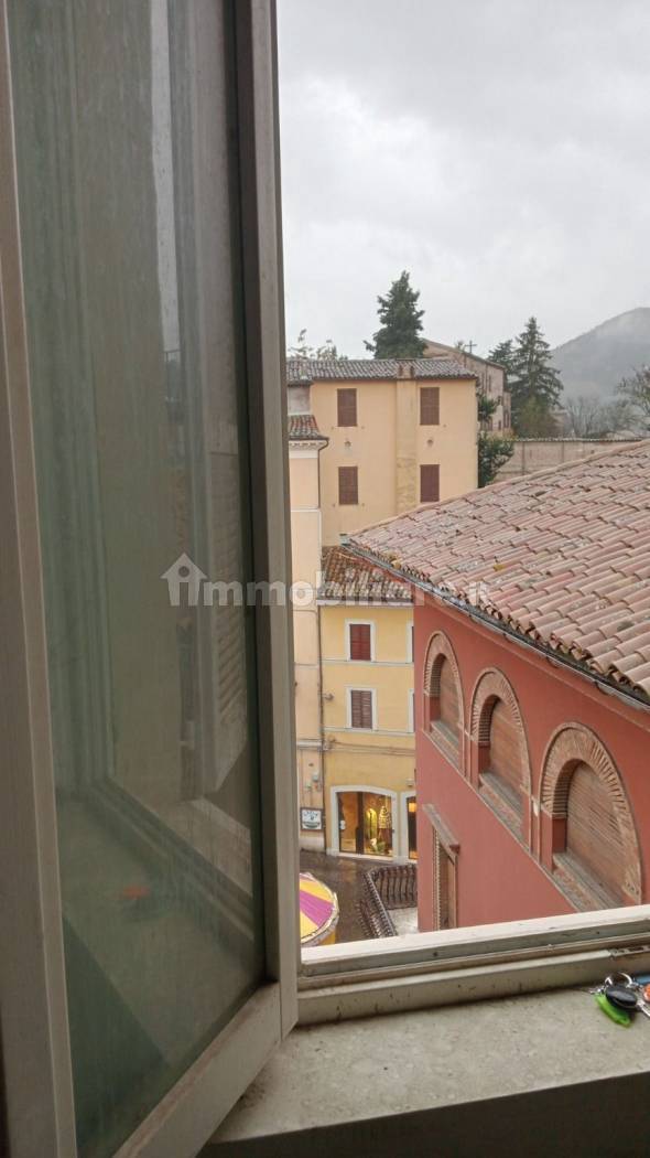 Quadrilocale piazzetta del Podestà 8, Centro, Fabriano