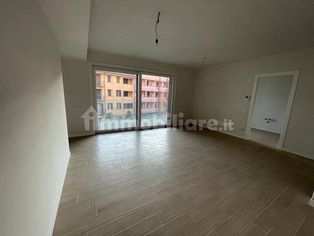 Trilocale via Don Giuseppe Pozzi, Castello, Lecco