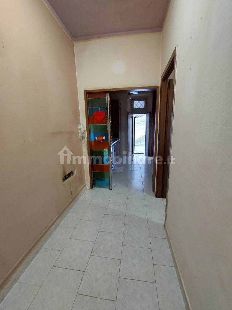 Bilocale piazza 2 Giugno, Pontino - Bastia, Livorno