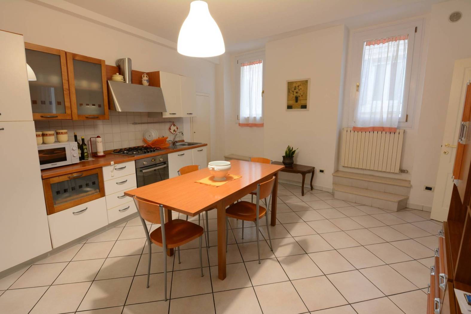 Trilocale via Giovanni Falleroni 53, Centro, Recanati