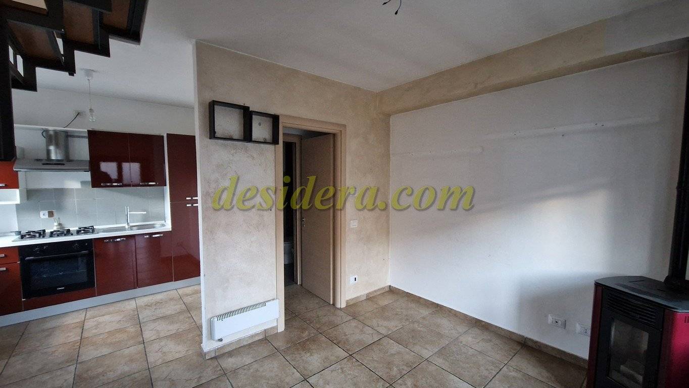 Trilocale via Brabbia 8, Centro, Castelletto Sopra Ticino