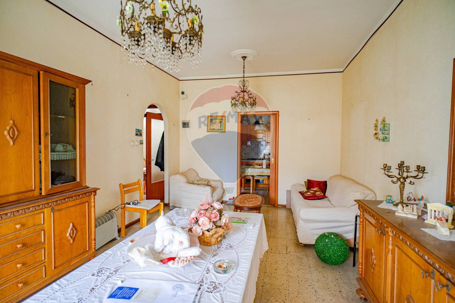 Trilocale piazza Mercato 30, Monte Po, Catania