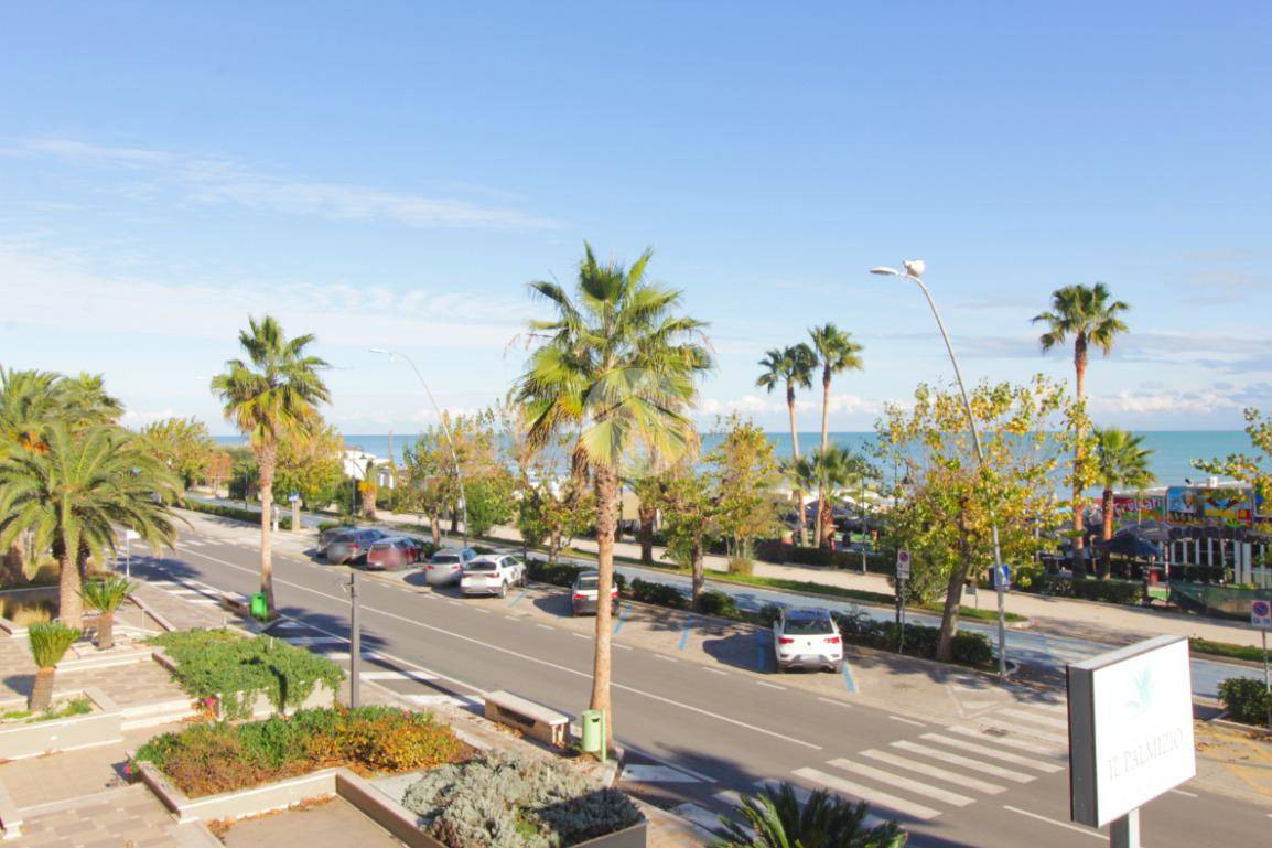 Trilocale Lungomare Marconi 146, Lungomare Marconi, Alba Adriatica