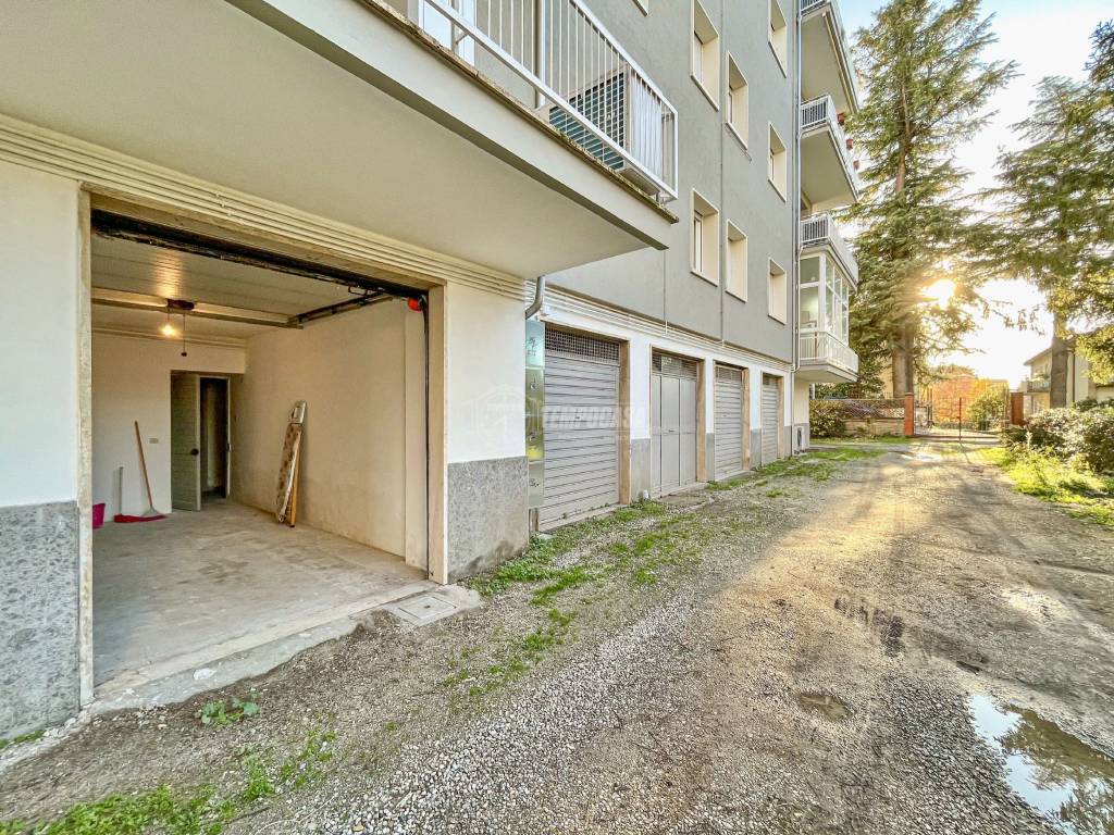 Vendita Appartamento Viterbo. Quadrilocale in via del Carnaro. Buono ...