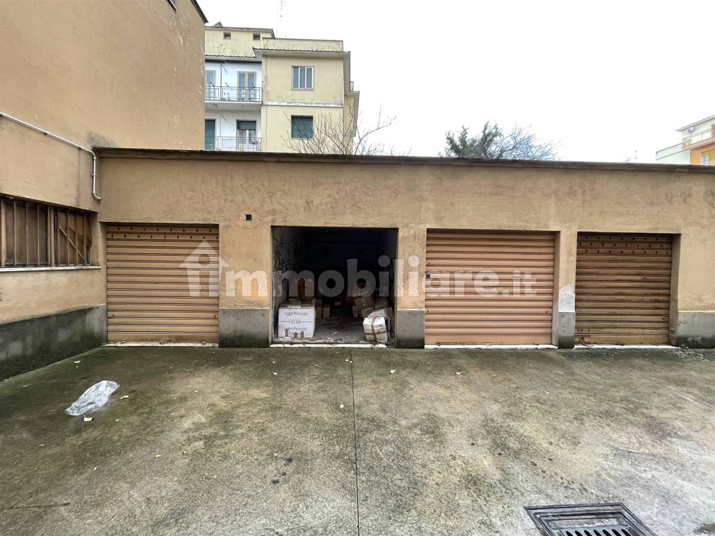 Garage - Box in Vendita