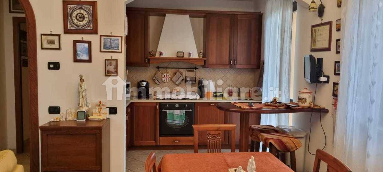 Trilocale ottimo stato, piano rialzato, Centro, Amelia