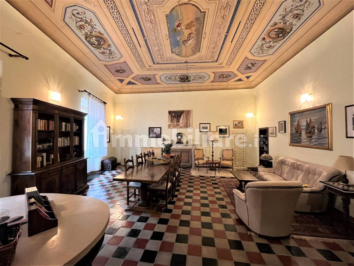 Appartamento ottimo stato, primo piano, Centro, Urbino