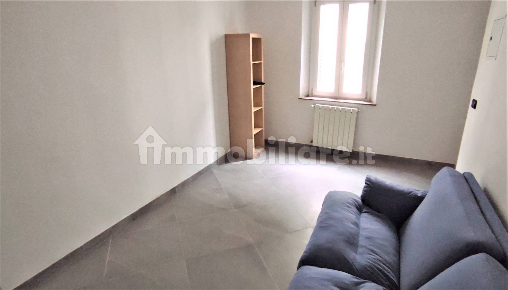 Trilocale piazza del Collegio, Centro Storico - San Francesco, Prato