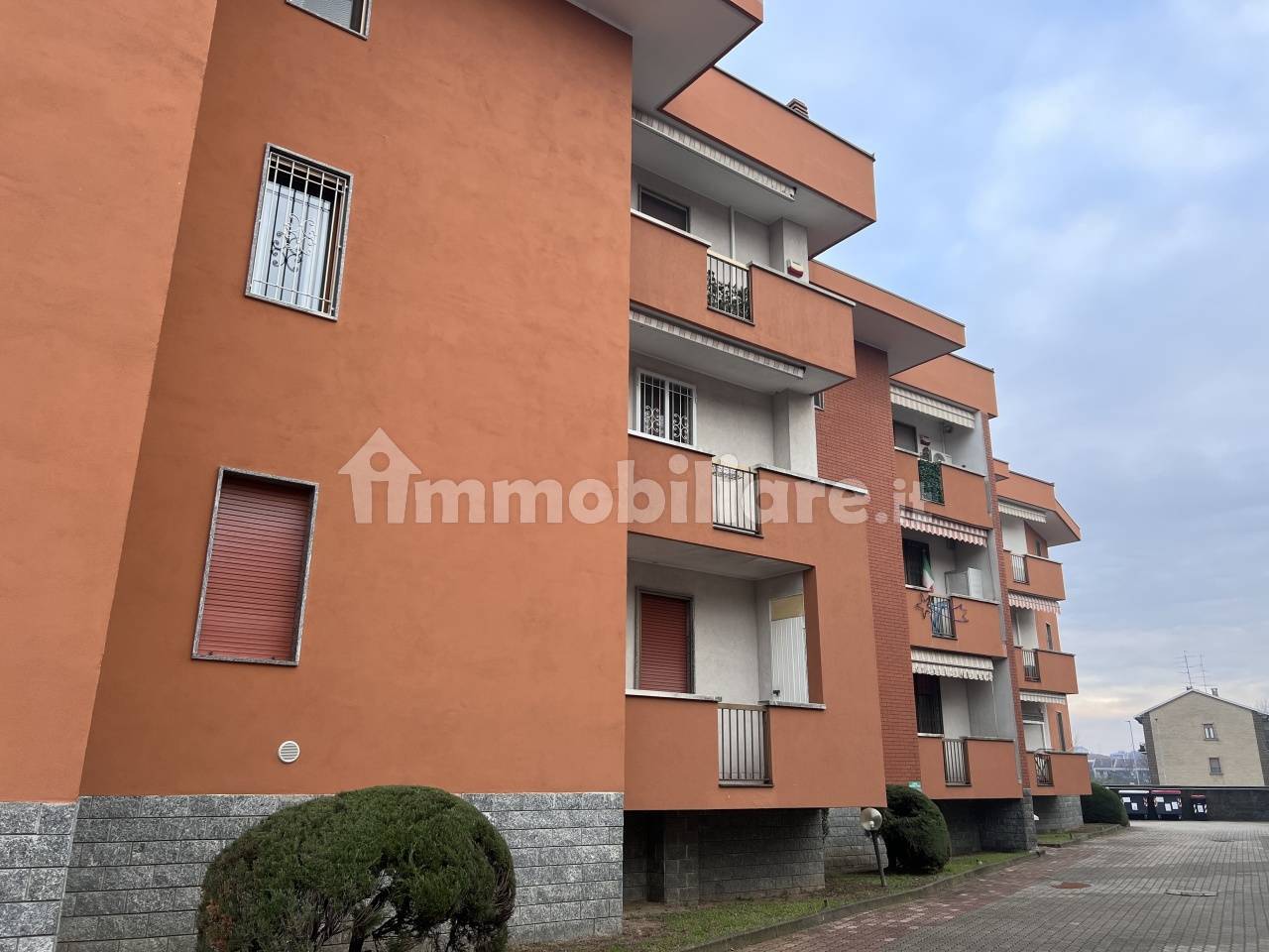 Trilocale via Luigi Visintin 34/36, Santa Rita, Novara