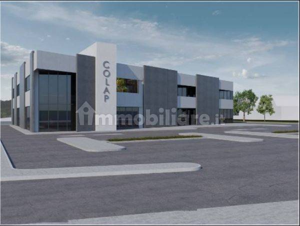 Capannone in Vendita