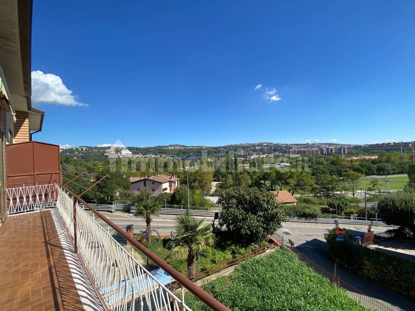 Trilocale via della Ginestra 3, Ferro di Cavallo, Perugia