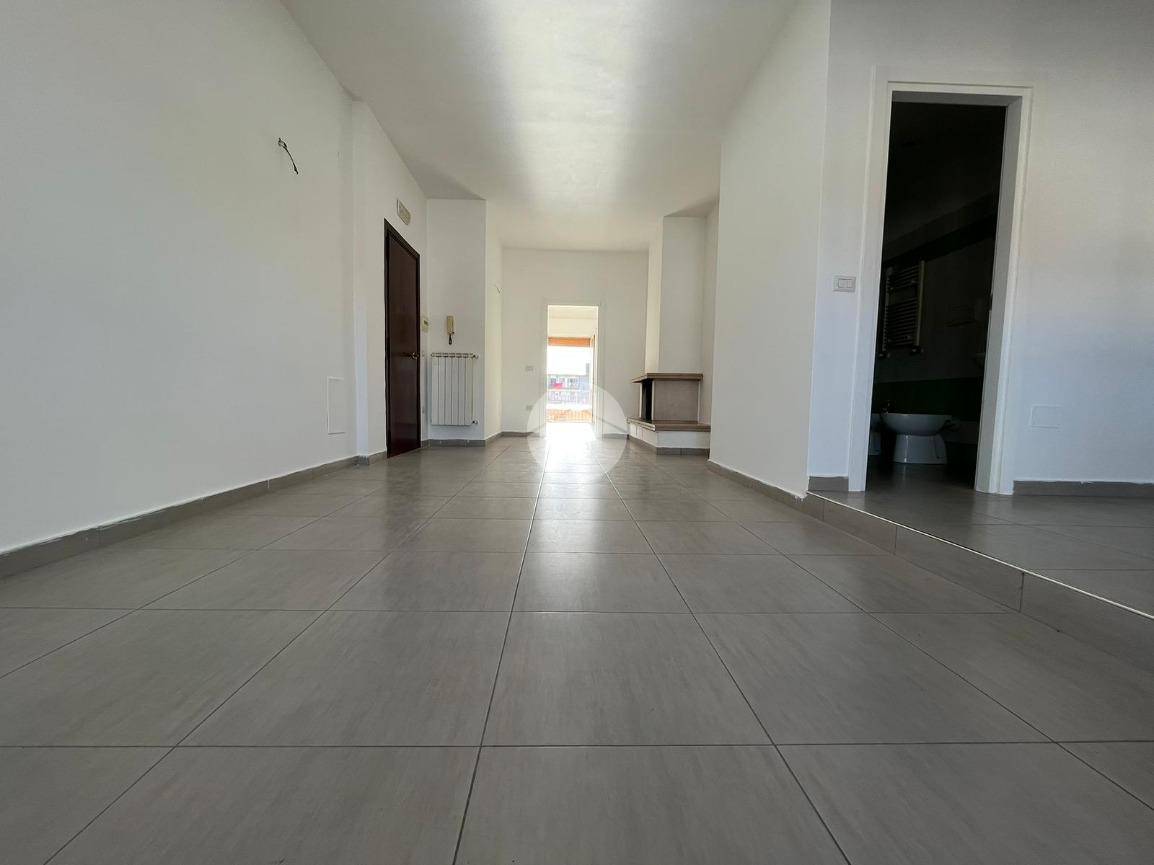 Bilocale via primo levi, Pianura, Napoli