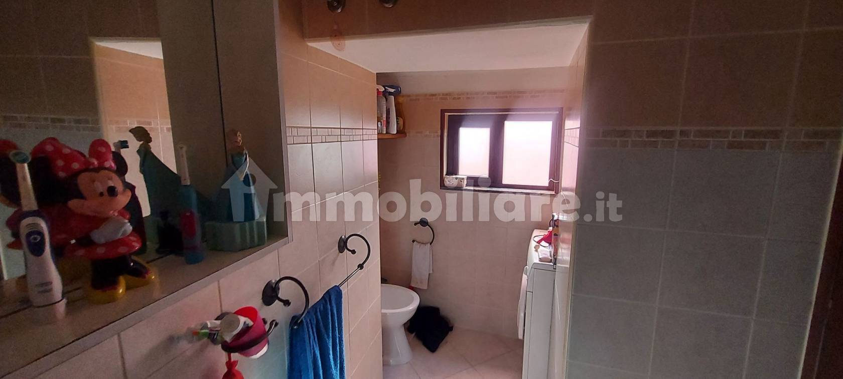 Appartamento via Giacinto Albini 30, Teana