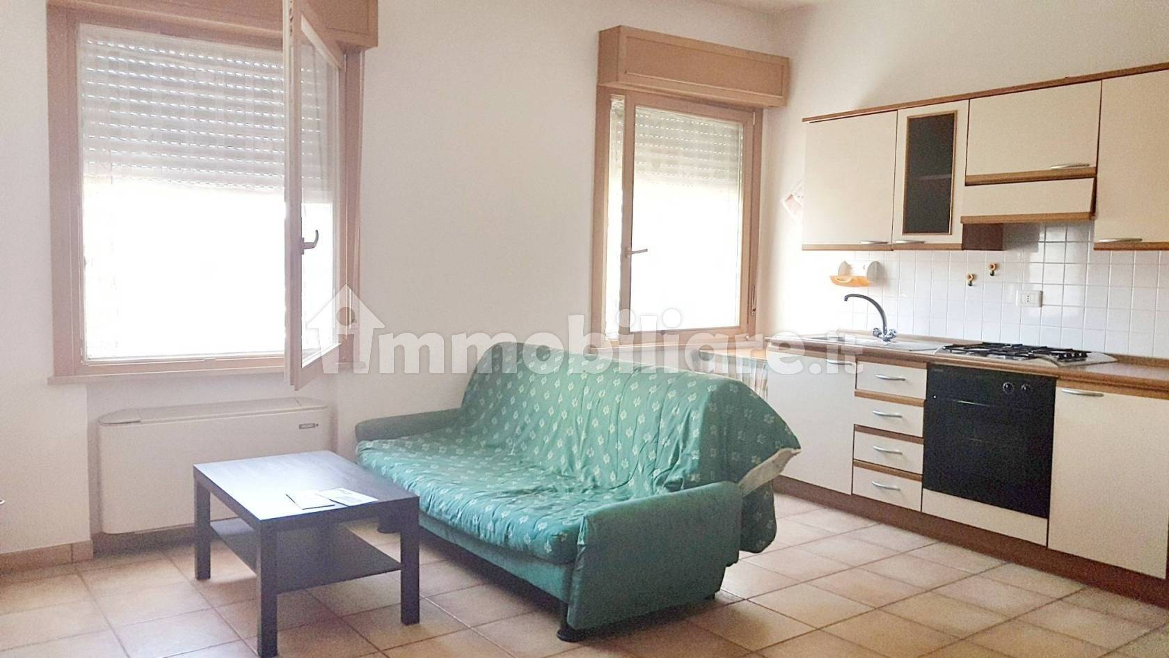 Bilocale ottimo stato, secondo piano, Centro, Guastalla