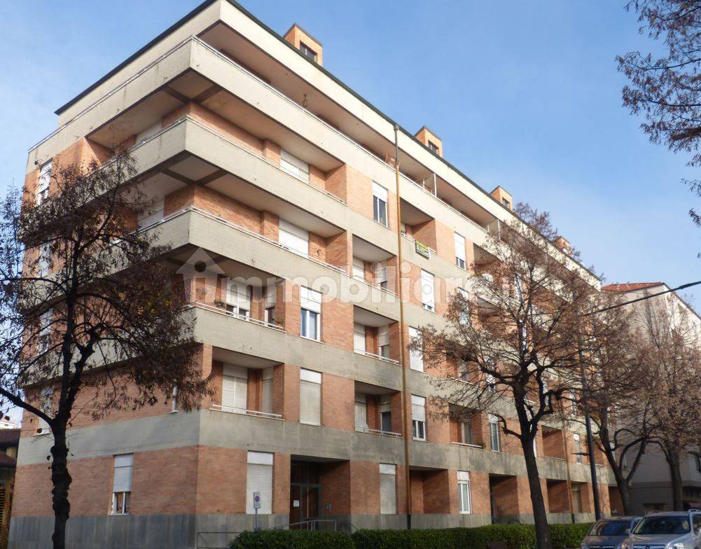 Quadrilocale viale Regina Elena 52, Centro, Fossano