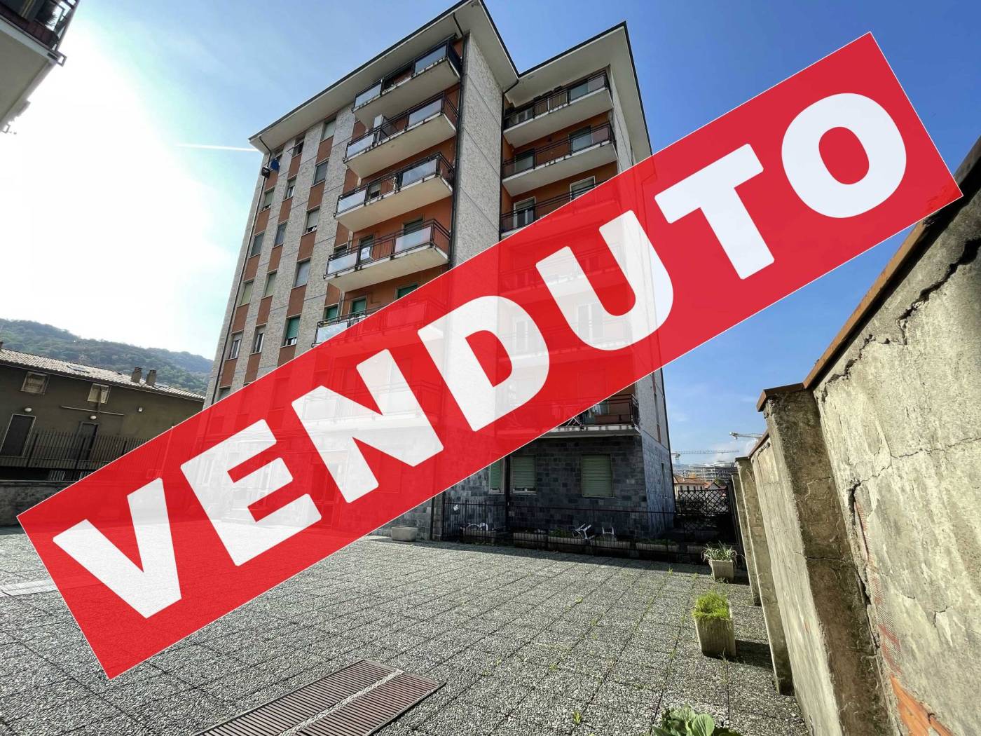 Bilocale via Brogeda 15, Ponte Chiasso, Como