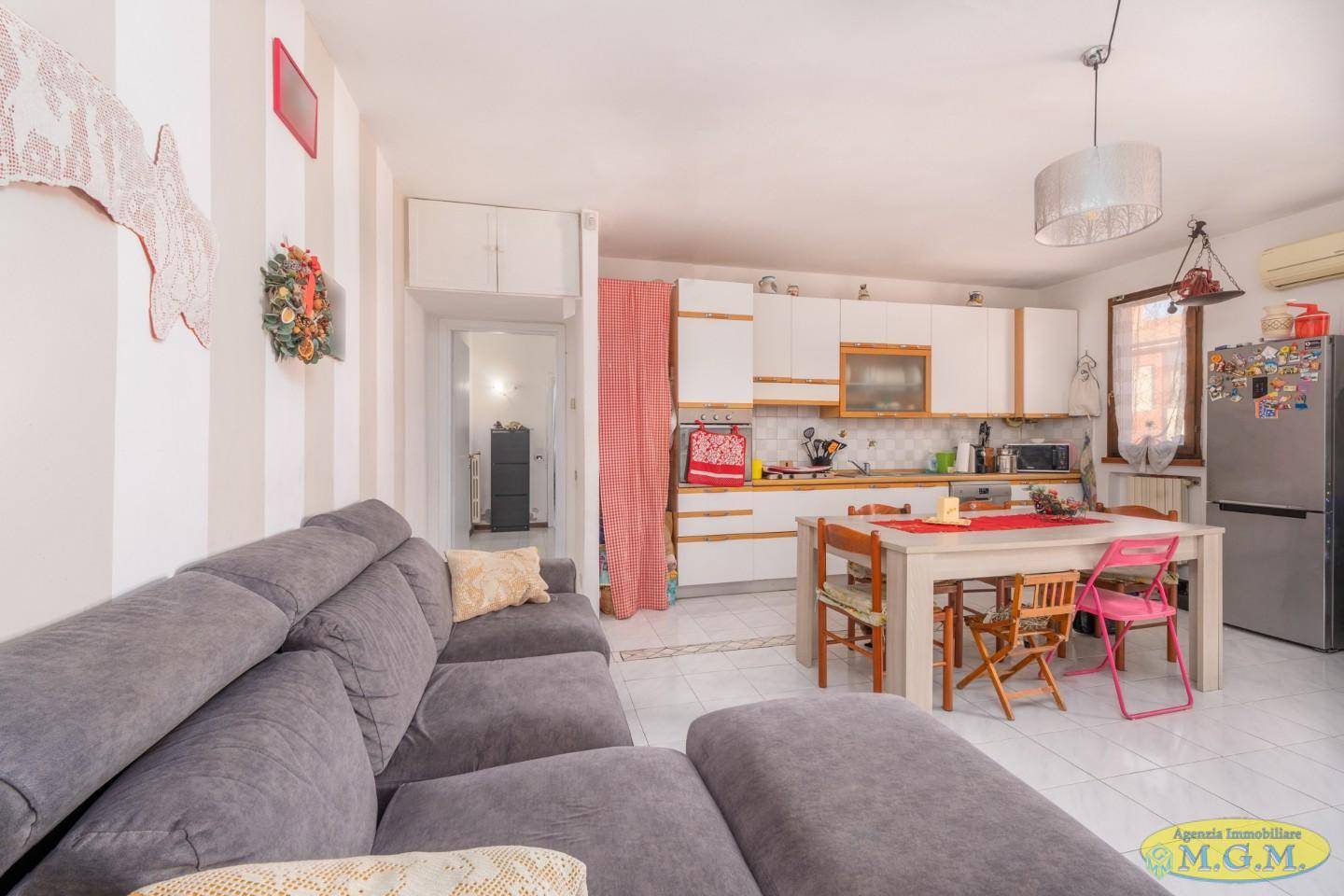 Trilocale via Michelangelo Buonarroti, 19, Centro, Bientina