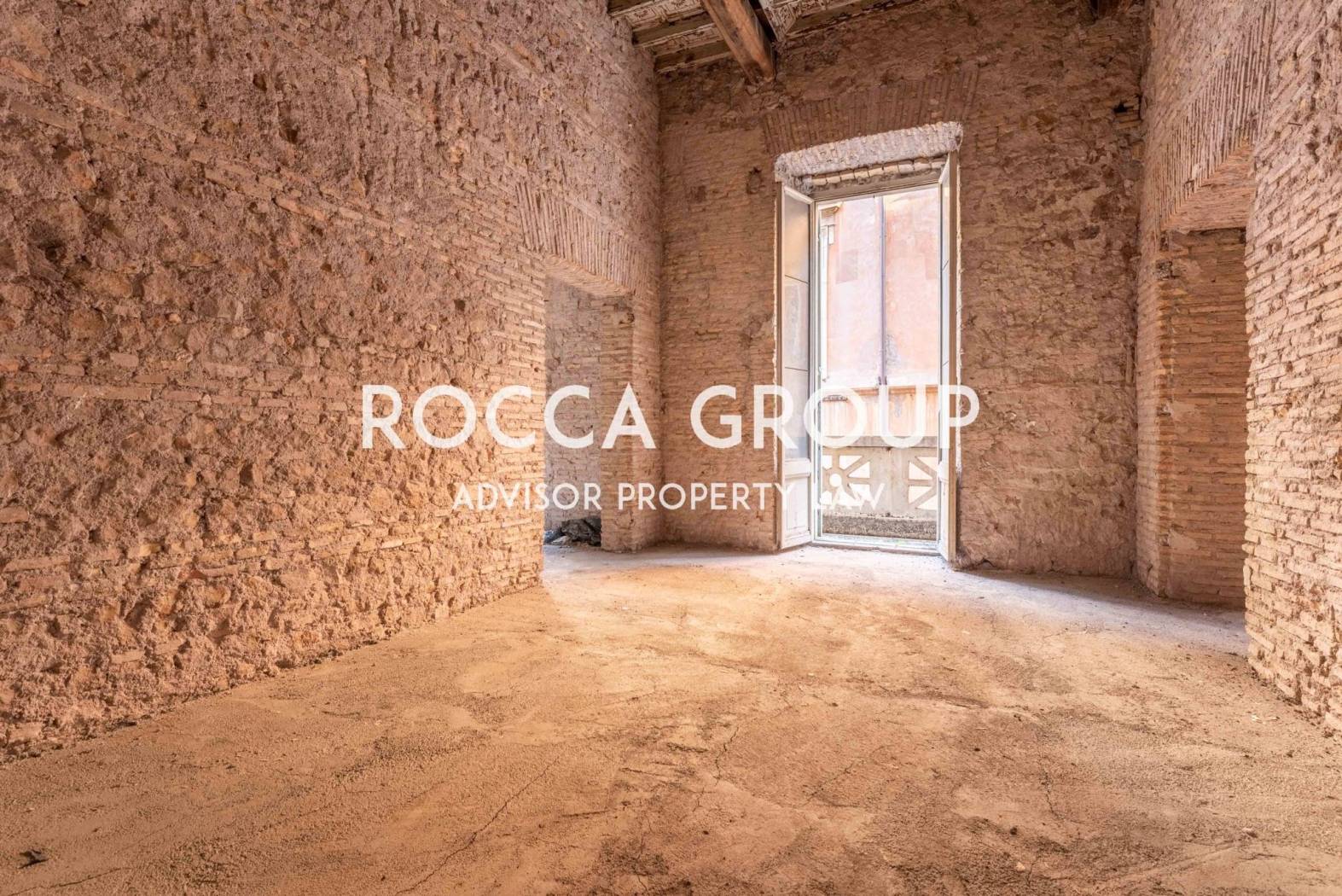 Appartamento via del Governo Vecchio 120, Piazza Navona, Roma