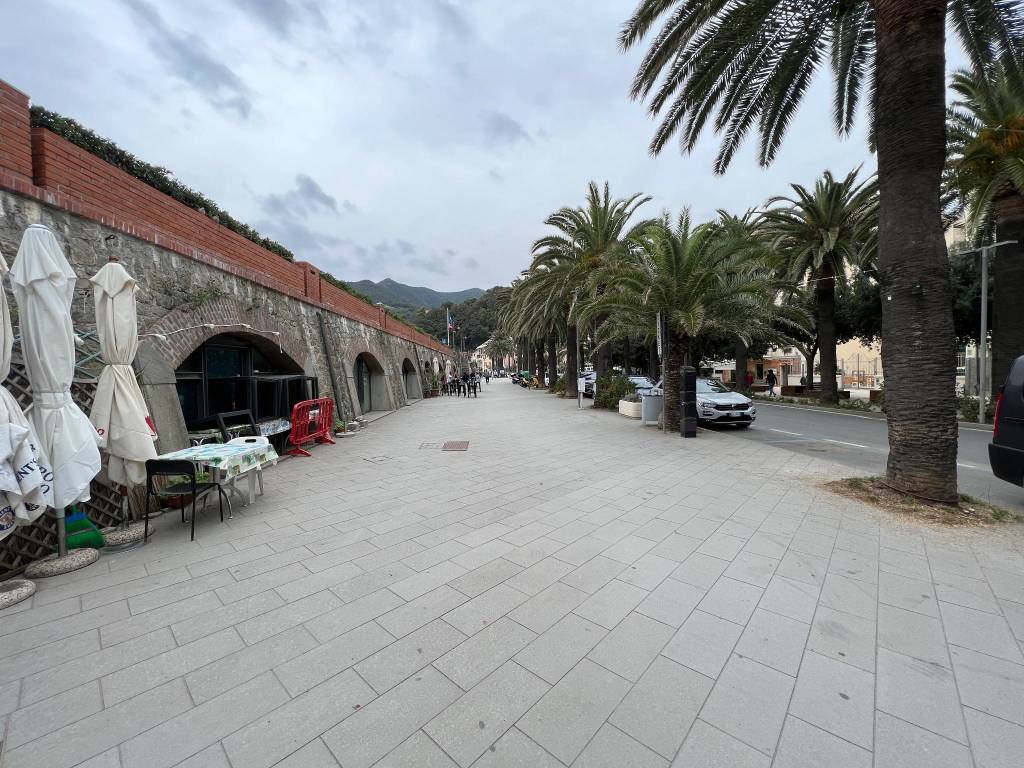 Locale commerciale corso Libero Longhi, Moneglia, rif. 100066366 ...