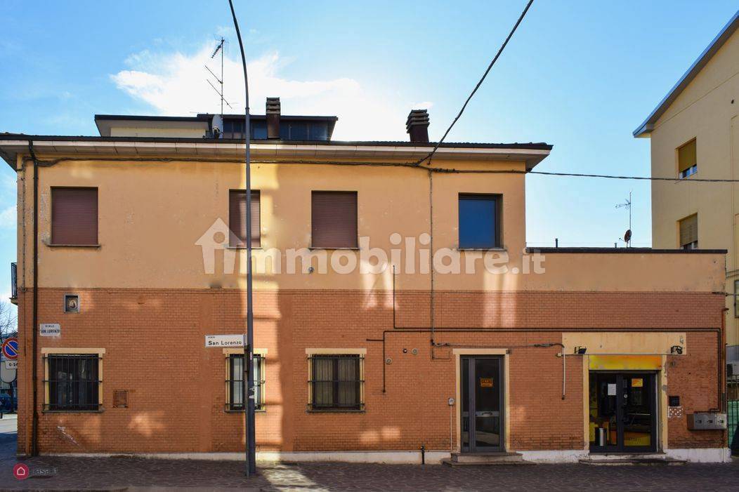 Locale commerciale in Vendita