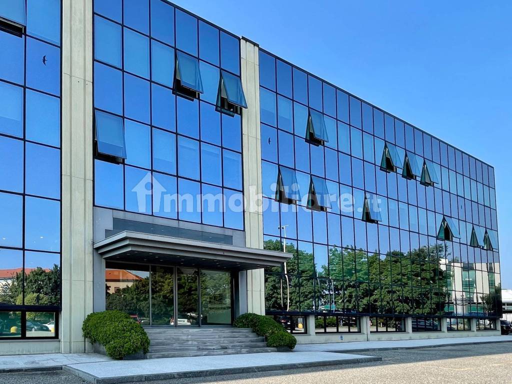 Ufficio - Studio via Luciano Manara 2, Limbiate, Rif. 100074170 ...