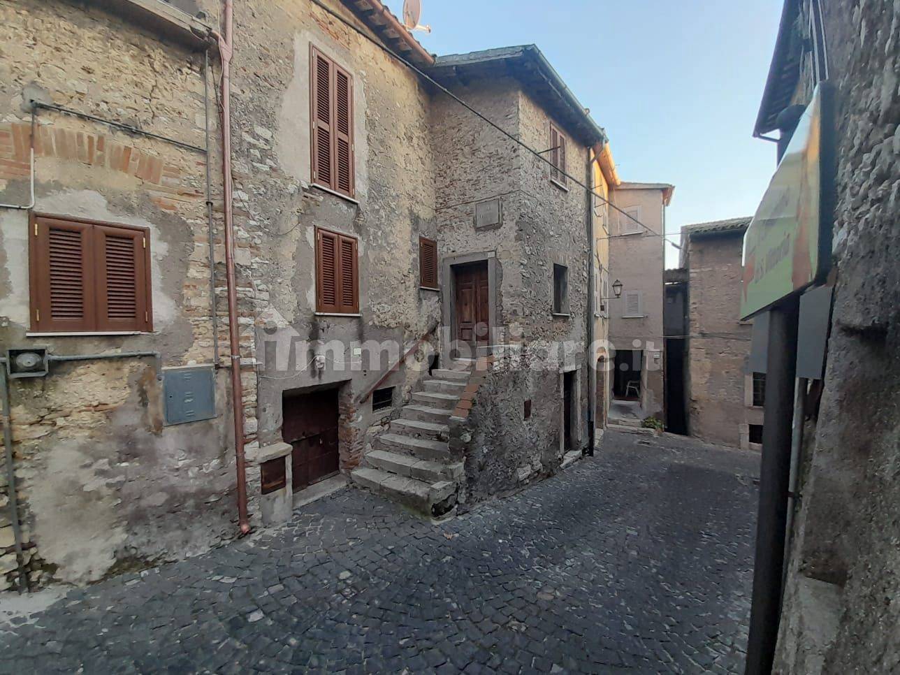 Quadrilocale via Roma, Centro, Monteleone Sabino