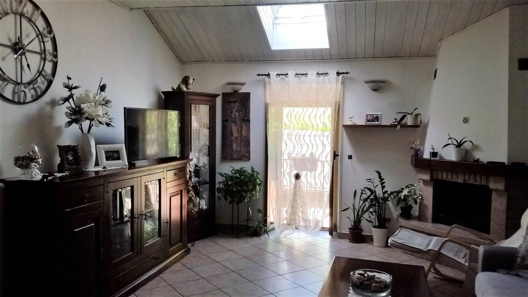 Trilocale via Antonio Stoppani 37, Centro, Inverigo