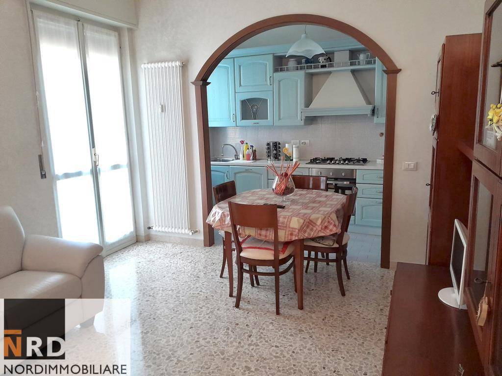 Bilocale ottimo stato, primo piano, Centro, Mantova