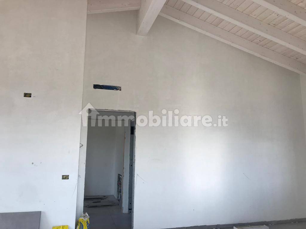 Appartamento in villa via Carlo Collodi, Caravaggio