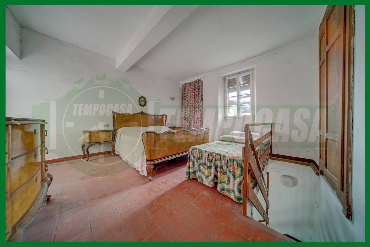 Bilocale via Luigi Cadorna, Azzio