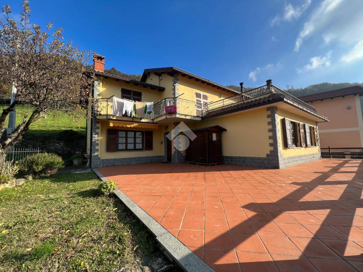 Villa unifamiliare via pernecco Superiore 47, Serra Riccò