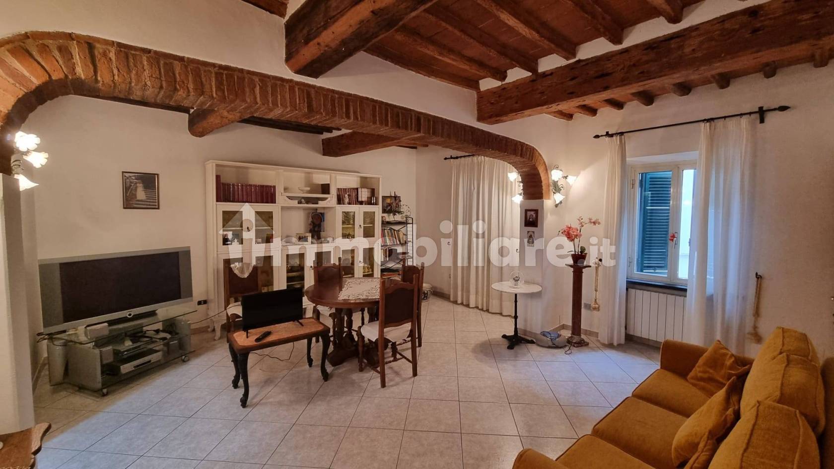 Quadrilocale via Roma, Centro, Cascina