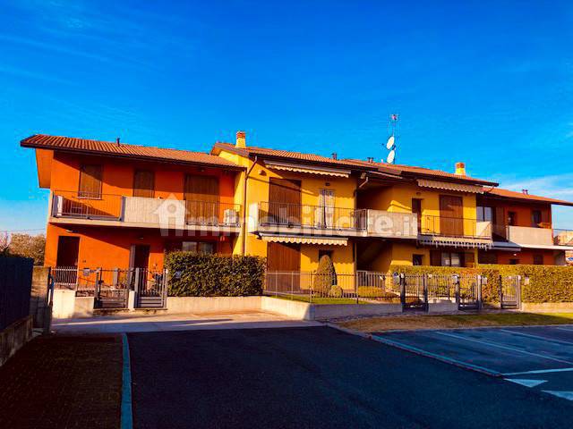 Trilocale via Cassinone, Cassinone, Bagnatica