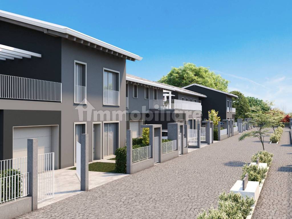 Vendita Appartamento Lonato del Garda. Quadrilocale in via Fenil Nuovo.... Nuovo, primo piano ...