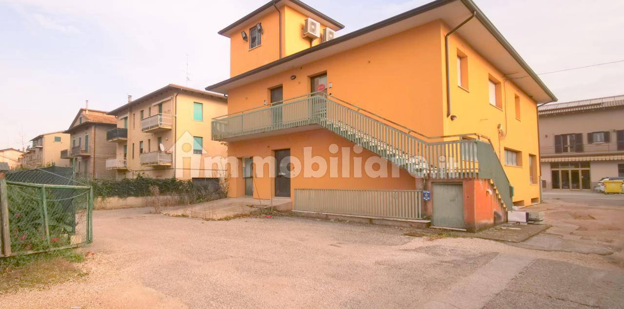 Negozio - Locale commerciale in Vendita