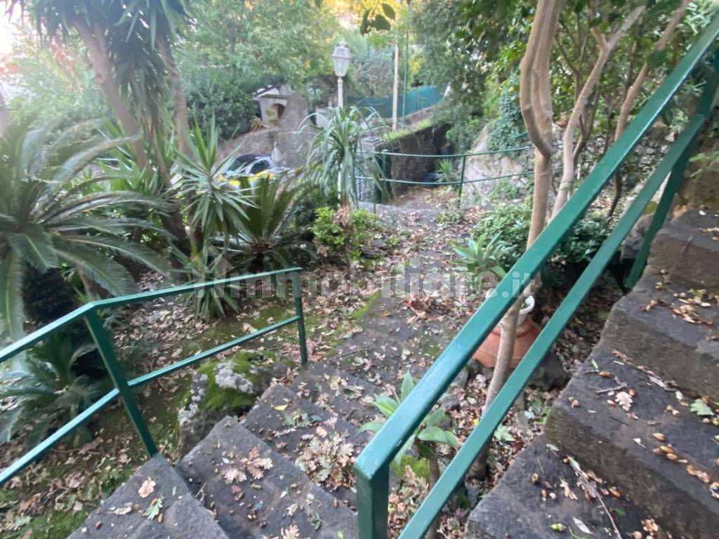 Vendita Villa unifamiliare in via Francesco Calise 1 Forio. Ottimo ...