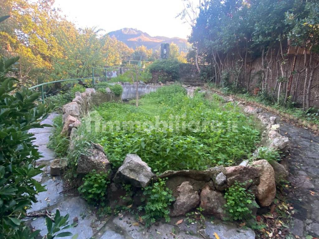 Vendita Villa unifamiliare in via Francesco Calise 1 Forio. Ottimo ...