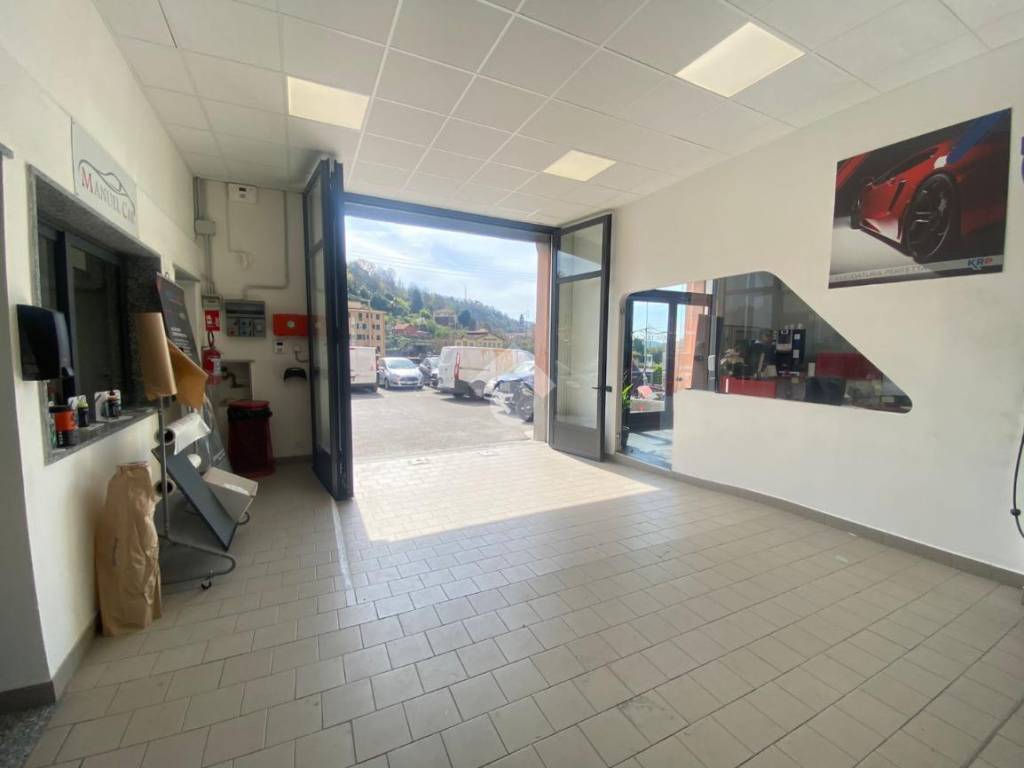Capannone via Semino 34, Genova, Rif. 100156558 - Immobiliare.it