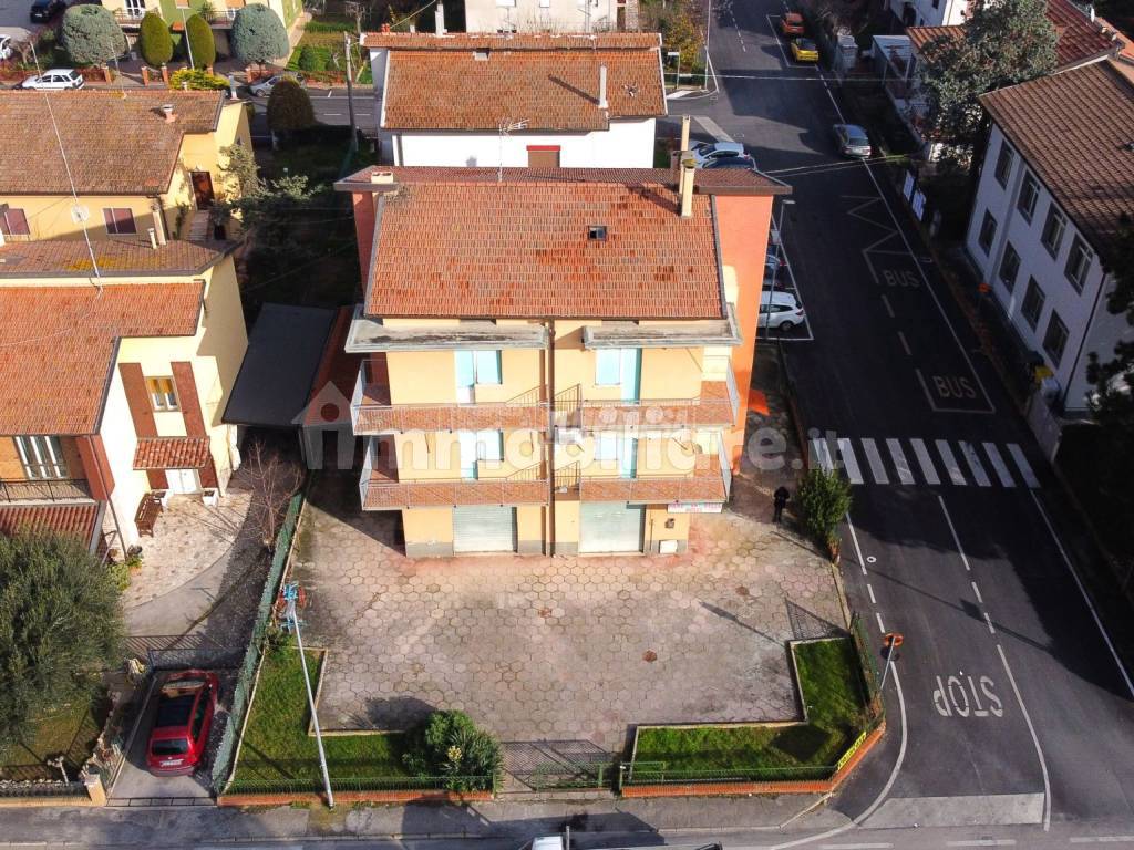 Vendita Terratetto unifamiliare in via Carlo Marx Castelfidardo. Buono ...