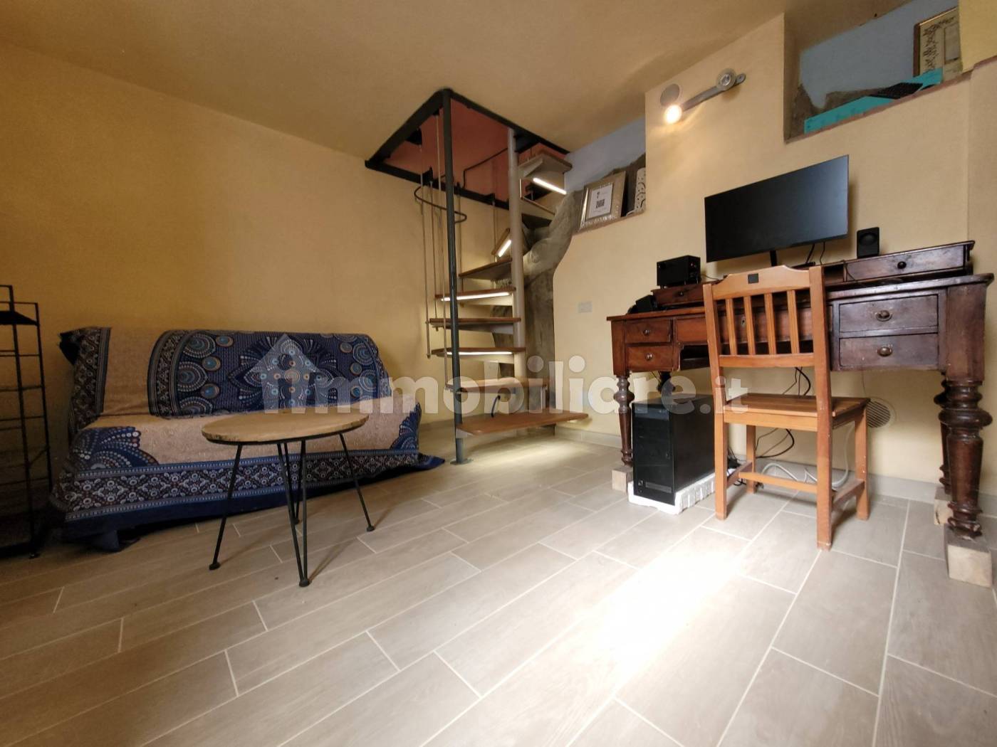 Quadrilocale Strada Provinciale Mammianese, Castelli, Pescia Nord, Pescia