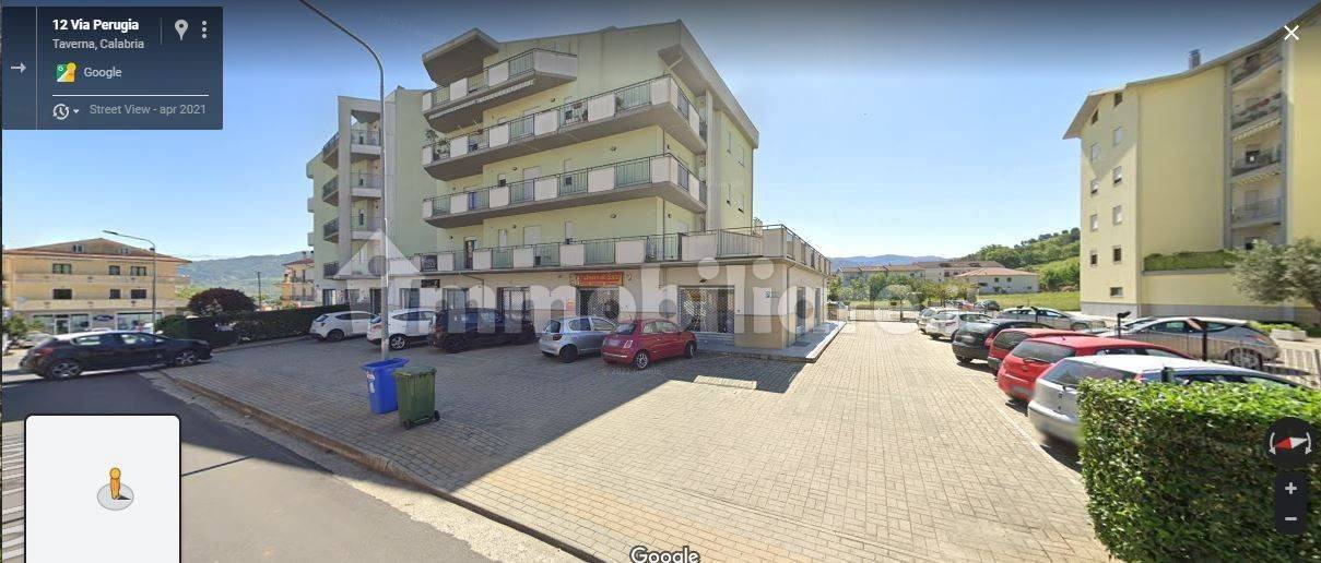 Locale commerciale in Vendita